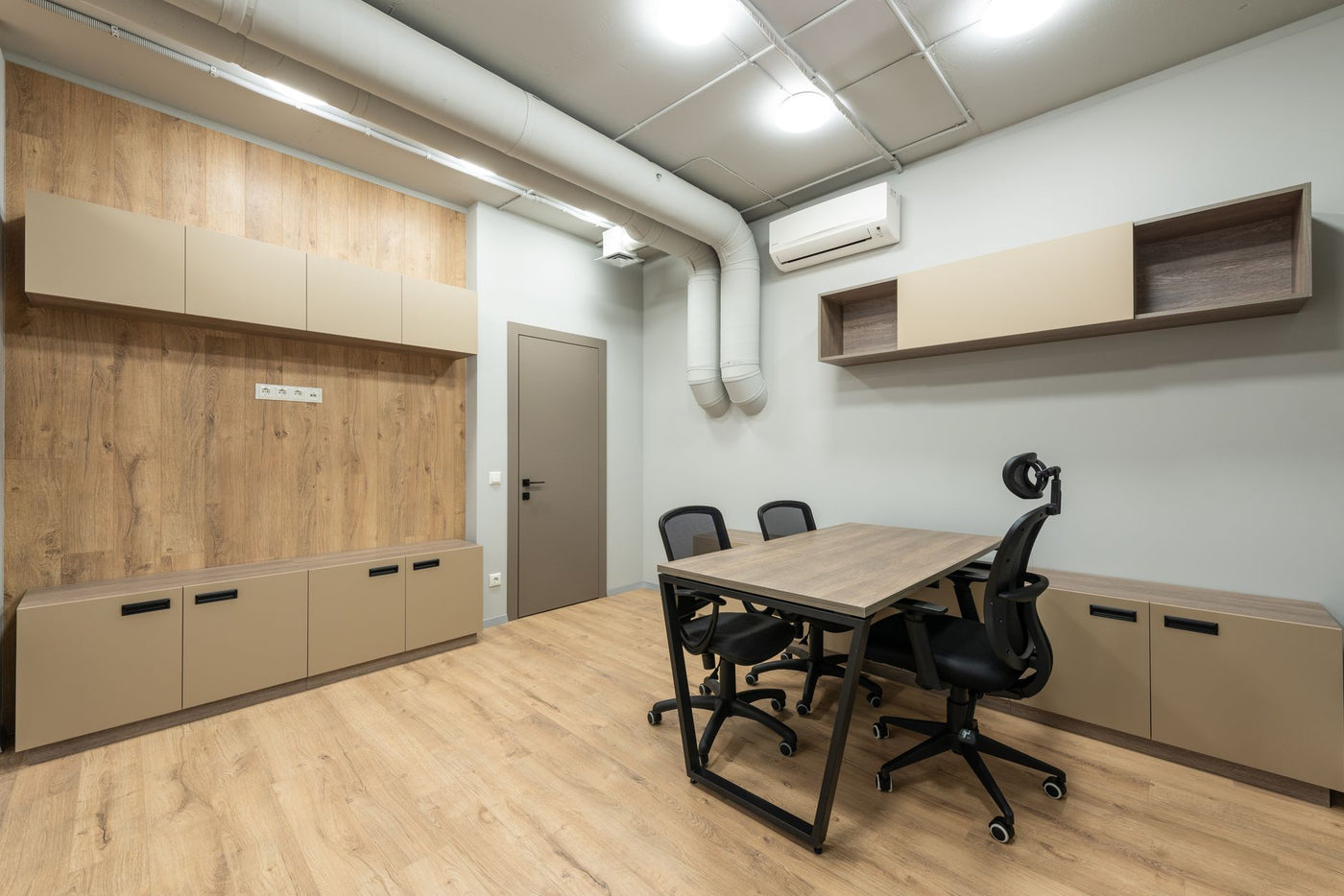 Acoustic Boardroom Pod for Executive Teams 2026